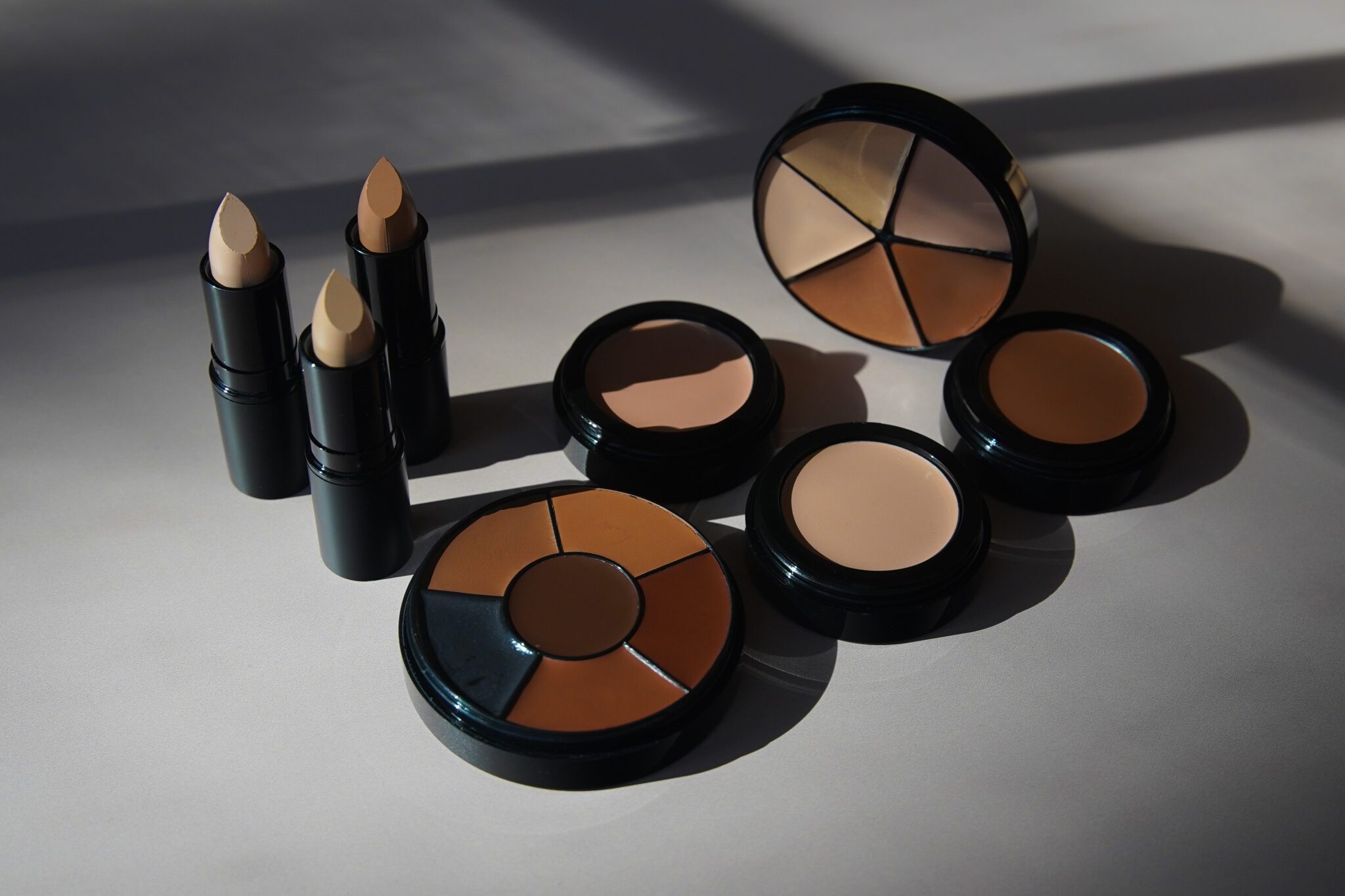 Camouflage Covering Cremes – Derma-Pro Mortuary Cosmetics